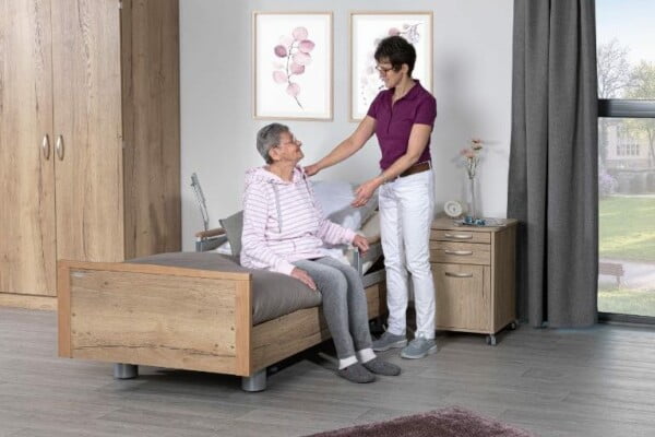 Beds for Elderly at Home: How to Improve Mobility and Safety