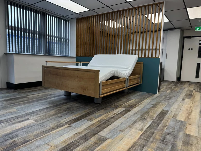 Impulse 400 Plus Quad Low 4ft6 Double Profiling Bed - 3 Year Warranty ...