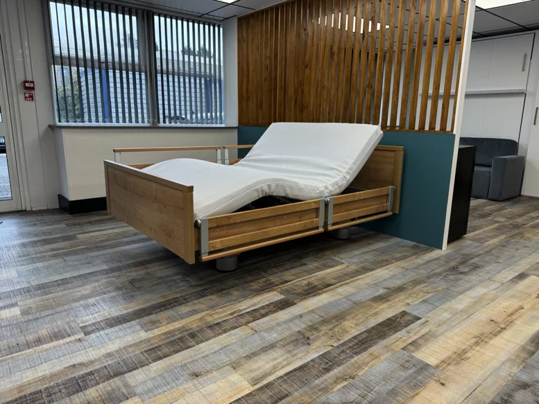 Impulse 400 Plus Quad Low 4ft6 Double Profiling Bed - 3 Year Warranty ...